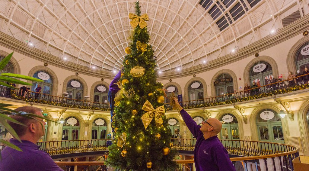 Gallery - Fizzco do Christmas - From the retail sale of Christmas ...